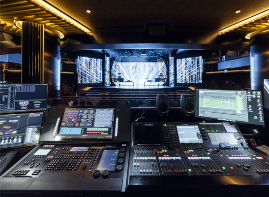 ETC - Theatre, Film, Studio and Architectural Lighting